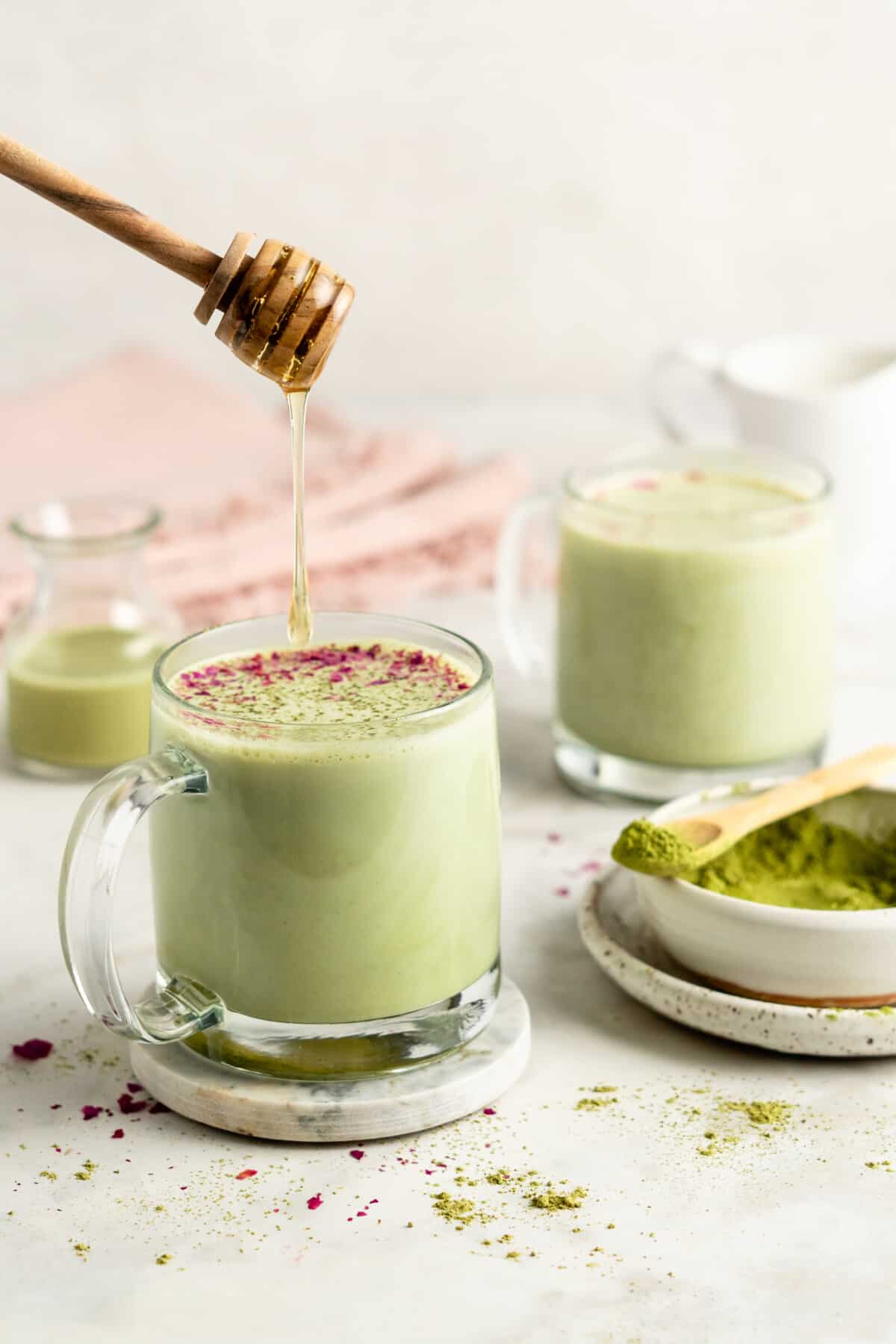 Easy Matcha Latte (Coffeehouse-Style) | Jessica in the Kitchen