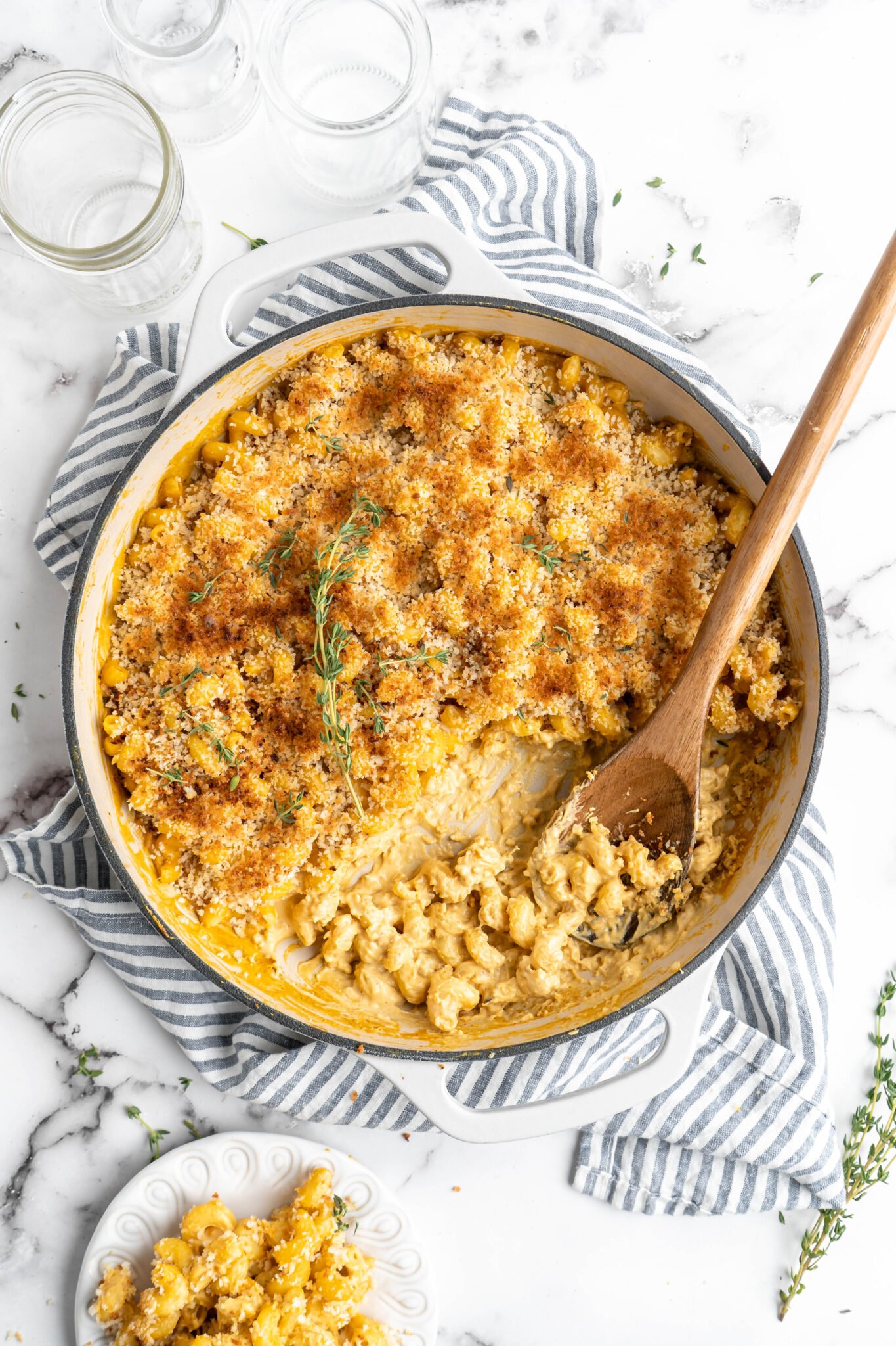 Creamy Baked Vegan Mac and Cheese | Jessica in the Kitchen